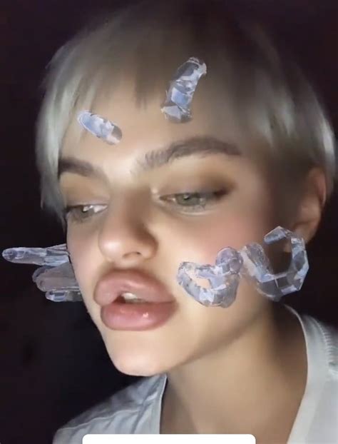 I Thought It Was The Filter Causing Her Lips To Do This Tried It Myself And There Was 0