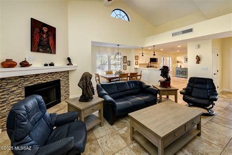 217 E Horizon Cir Tucson Az 85737 ®