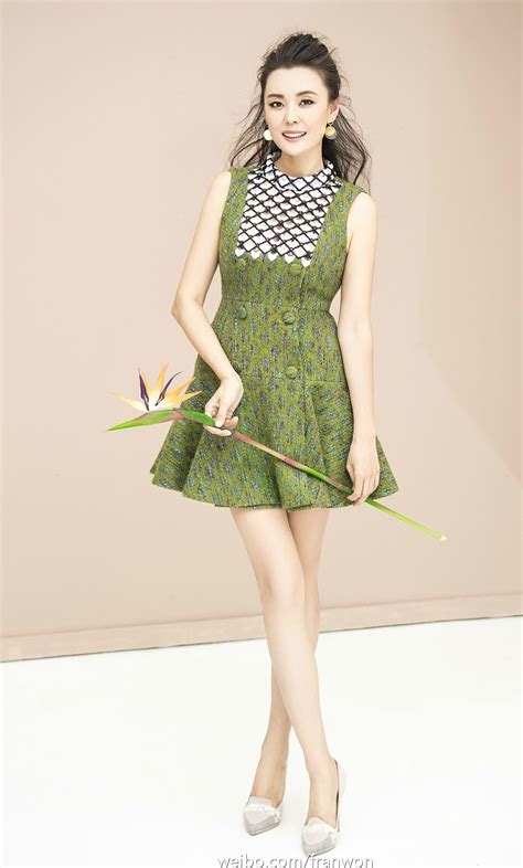 半熟明星梁爱琪修长美腿写真12 名腿网