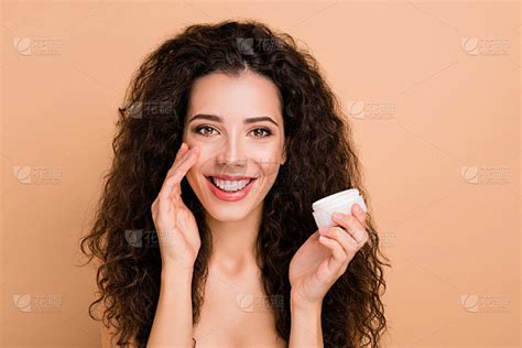 她的特写肖像她漂亮的迷人的可爱的可爱的可爱的可爱的可爱的可爱的可爱的可爱的迷人
