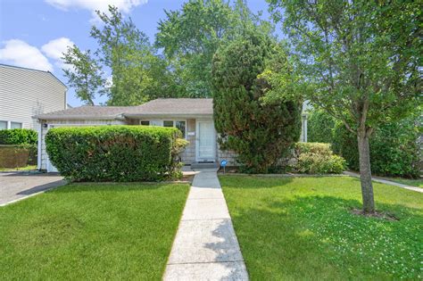 337 Atlantic Avenue Massapequa Park Ny 11762 Mls 881450