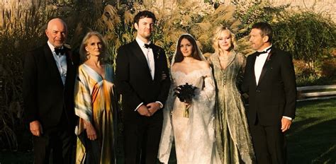 La Espectacular Boda Gótica De La Hija De Antonio Banderas Y Melanie Griffith Ciudad Magazine
