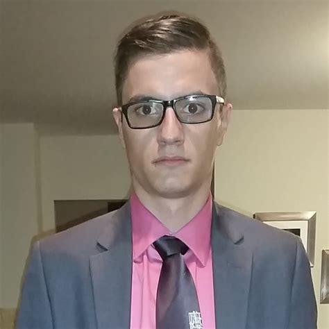 Derek Arnold Youtube