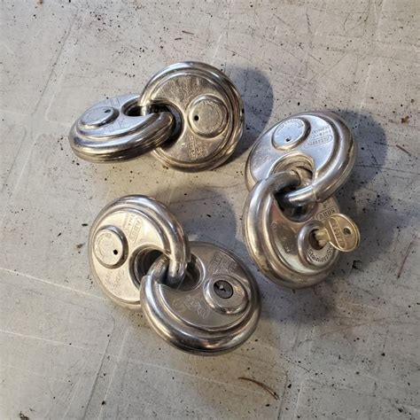 6 Padlocks With Keys And Keyed Alike