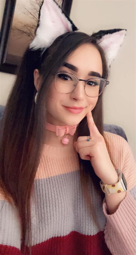 Happy Kitty 💖 Scrolller