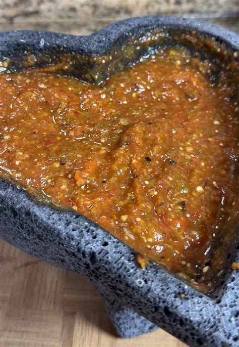 Easy Homemade Salsa Salsa Tatemada Salsa En Molcajete Salsa De C