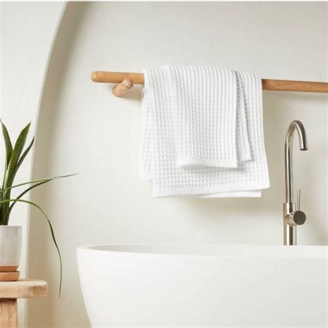 Casaluna Bath Nwt 2 Casaluna Hand Towels White Waffle Texture 2