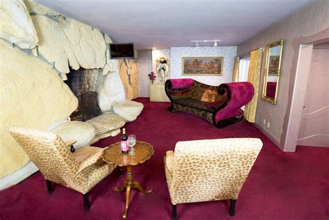 Room 157 Travelers Suite At Madonna Inn California