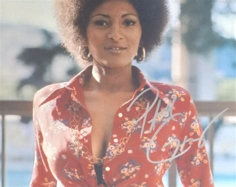 Pam Grier 8x10 Signed Autographed Photo W Coa Foxy Brown Jackie