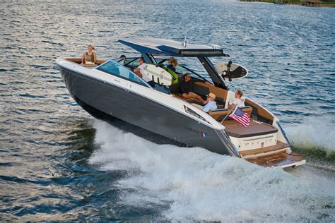 R33 Surf Cobalt Boats