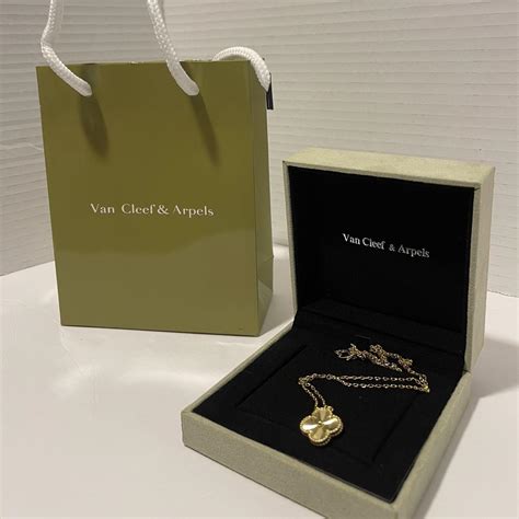 Beautiful Van Cleef Necklace Will Come With Box And Depop
