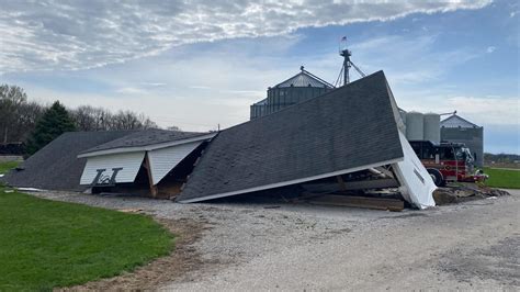 Ef 2 Tornado Goes Through 1950s Brownsburg Homestead