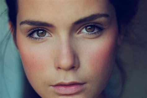How To Apply Perfect Base Makeup Tutorial Steps