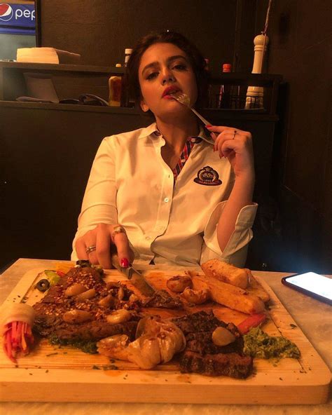 Zara Noor Abbas Scrolller