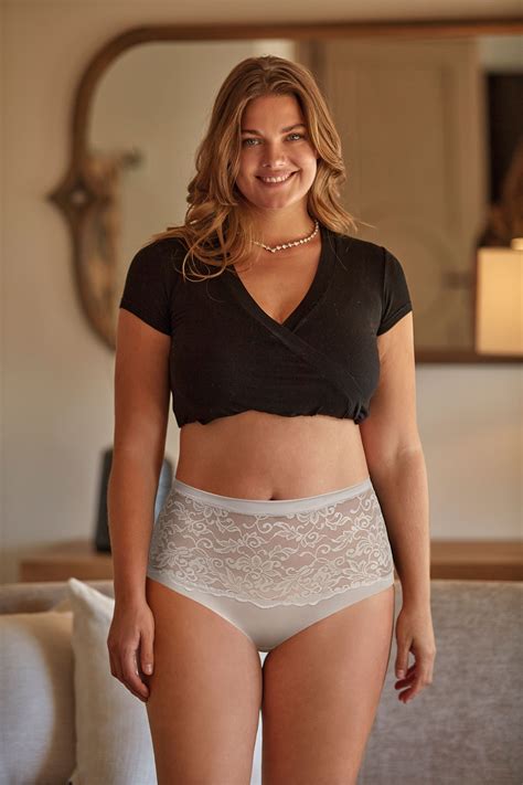 High Slip Angie Janira