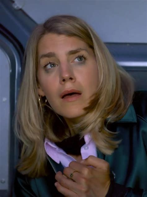 „unter Uns“ Folge Vom 150925 Auf Rtl Stella Macht In Davids Van Einen Erschreckenden Fund