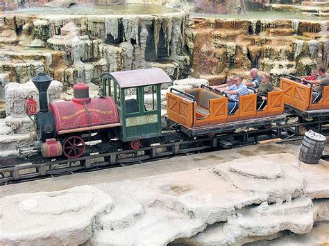 Big Thunder Mountain Railroad Train Walt Disney World Navfile
