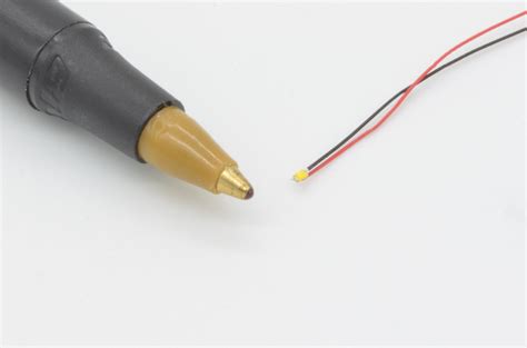 402 Smd Leds With Wires Red Scale Rail Supply