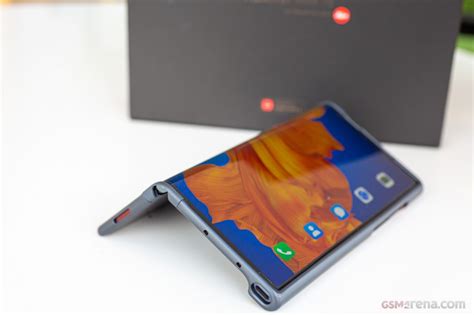 Huawei Mate Xs Pictures Official Photos