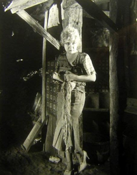 Helen Mackellar Photos Helen Mackellar Picture Gallery Famousfix