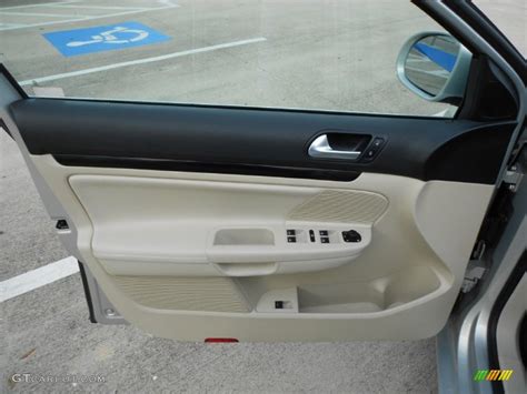 2012 White Gold Metallic Volkswagen Jetta Tdi Sportwagen 67962108