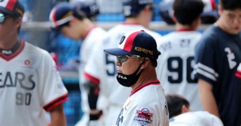 프로야구 두산에 ‘찬바람 쌩쌩이정훈 퓨처스팀과 결별