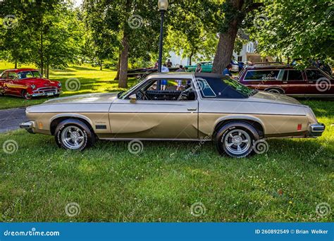 1974 Oldsmobile Cutlass Supreme Coupe Editorial Stock Image Image Of Cutlass Automotive