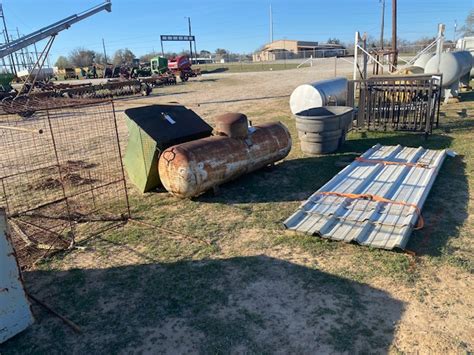 Tin Tank Water Trough Heugatter Auction Bowie Texas