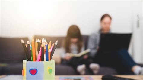 El 57 De Las Familias Ha Echado En Falta Recursos Educativos Durante