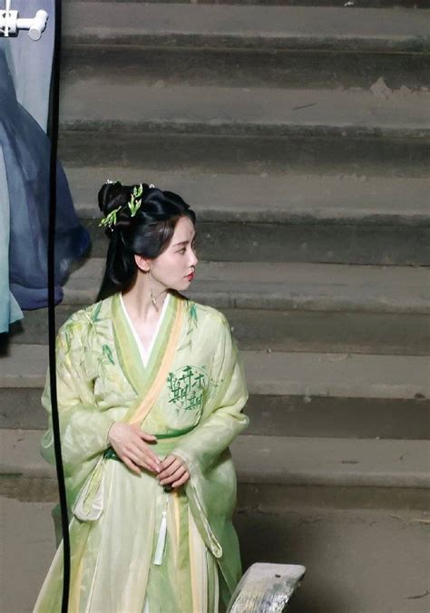 刘诗诗《狐妖》竹业篇路透 穿绿衣清新脱俗沁人心脾 搜狐大视野 搜狐新闻