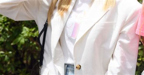 사진 Clc 장예은깜찍한 표정으로 눈맞춤