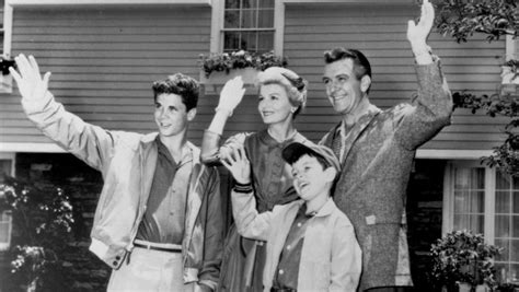 1950s Tv Sitcoms 40 Shows And Where To Stream Them
