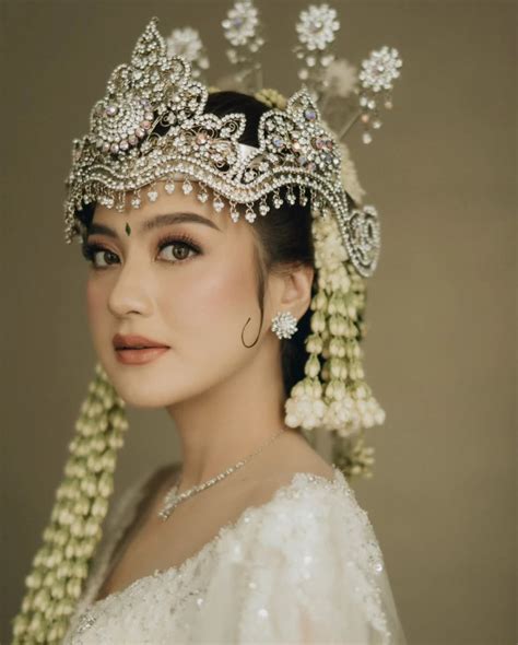 Perbedaan Make Up Pengantin Sunda Putri Sunda Siger Dan Sunda