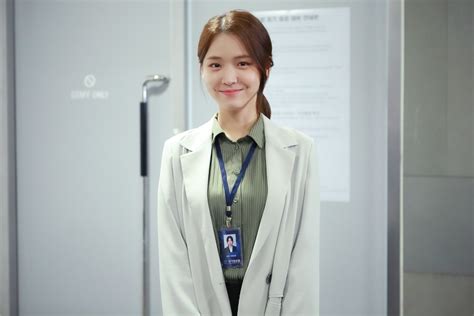 Kim Ji Eun Talks About Working With Namgoong Min On The Veil Her