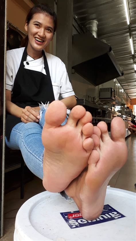 Big Young Asian Soles 😋 R Asianfeet