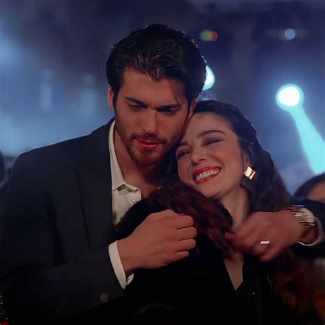 ‎جان یامان‎ On Instagram‎ همینطوری یهویی نازفر 🥺🔗♥️ تفسیرتون از عکس؟ 🥺🫂‎ Turchia