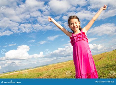 Muchacha Sonriente En El Sol Imagen De Archivo Imagen De Felicidad Hembra 21228271