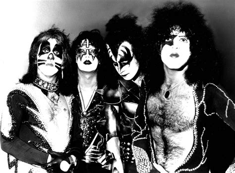 [100 ] Kiss Band Pictures