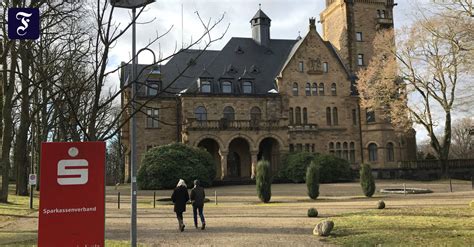 Schloss Waldthausen Soll Wieder Tagungsort Werden Keine