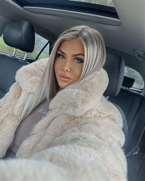 Lilly In Fur Rhotchavs