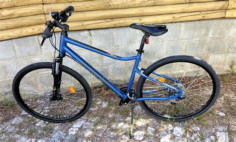 Bicicleta De Trekking Riverside 500 Azul M Oeiras E São Julião Da Barra Paço De Arcos E Caxias