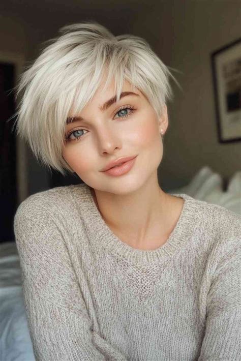 22 Gorgeous Short Hairstyles With Layers To Elevate Your Look Instantly