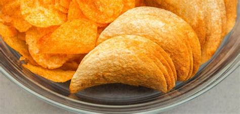 Чипси: як приготувати страву з картопляного пюре, рецепт | FoodOboz