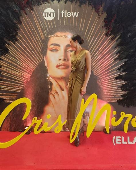 Los Mejores Looks De Mina Serrano La Estrella De La Serie Cris Miró Mdz Online