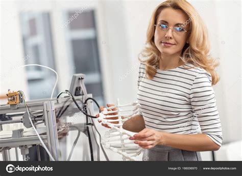 Beautiful Woman Posing With Dna Model Made With 3d Printer — Stock