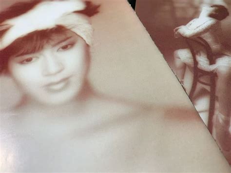 Yahooオークション 刀根麻理子 切り抜き 歌手 女優 グラビア 昭和レ