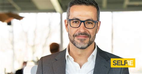 Pedro Benevides Vive Momento Insólito Em Direto Na Tvi Veja O Vídeo Selfie