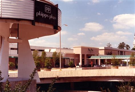 Phipps Plaza Taken May 1990 Bo Legs Atl