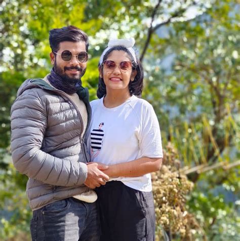 Sruthi Shanmuga Priya Biography Age Career Entrepreneur Saathi