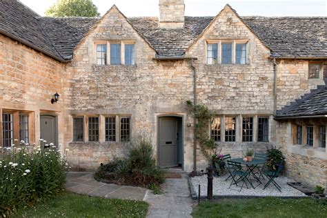 3 The Square Idyllic Cotswolds Cottage Sand And Stone Escape
